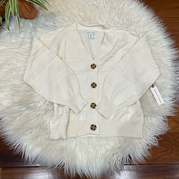 cupcake and cashmere | Sweaters | Newcupcake Cashmere Ivory Cardigan ...